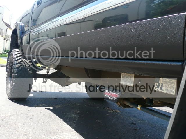 Rock Guard rockers on white sierra | Chevy and GMC Duramax Diesel Forum